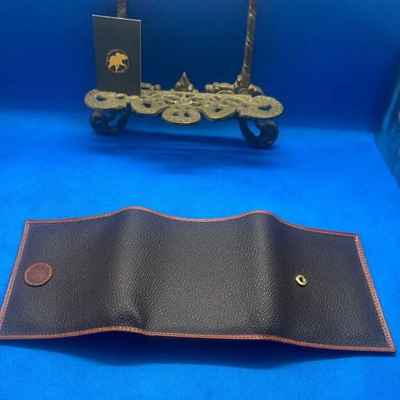 Hunting World | Bags | Hunting World Brown Leather Trifold Wallet ...